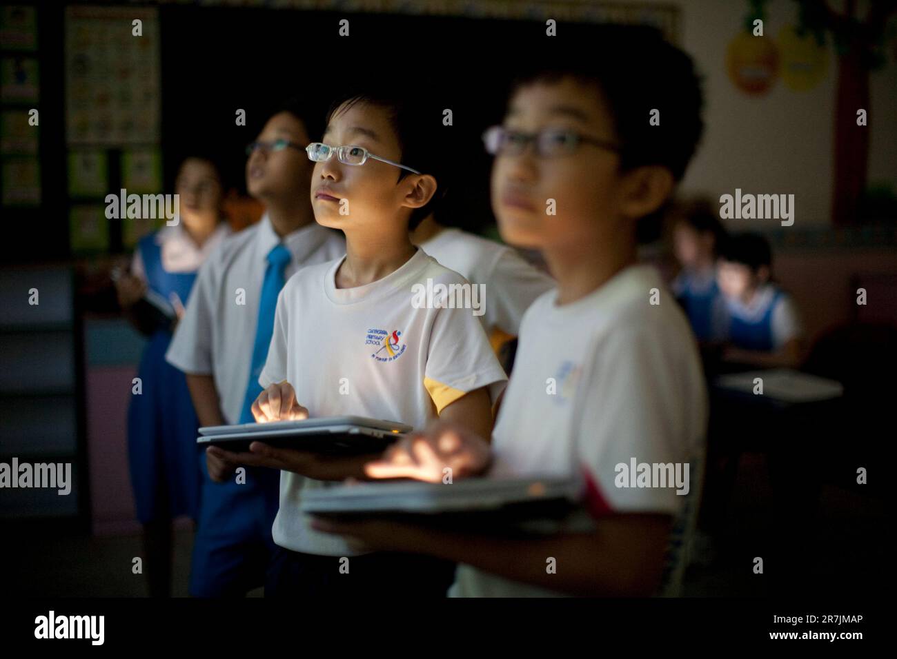 Singapore classroom computer hi-res stock photography and images - Alamy