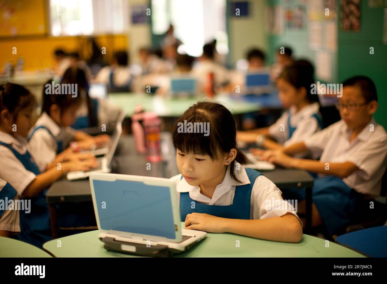 Schoolchildren in 3rd grade at the Canberra Public Primary School use ...