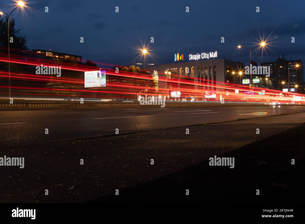 Long exposure of cars with their tail lights driving / in motion ...