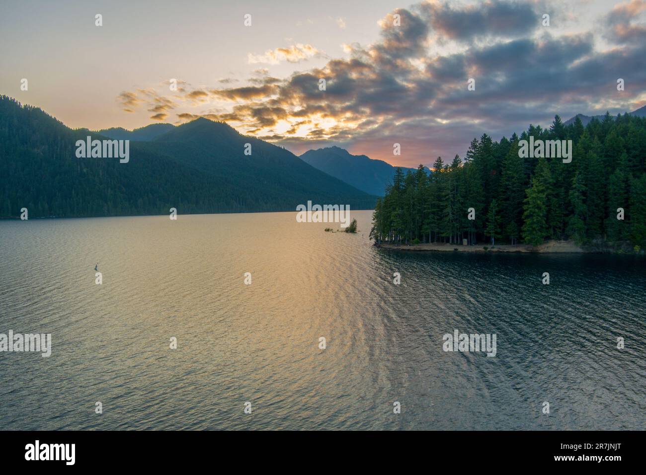 Lake Cushman & the Olympic Mountains at sunset Stock Photo - Alamy