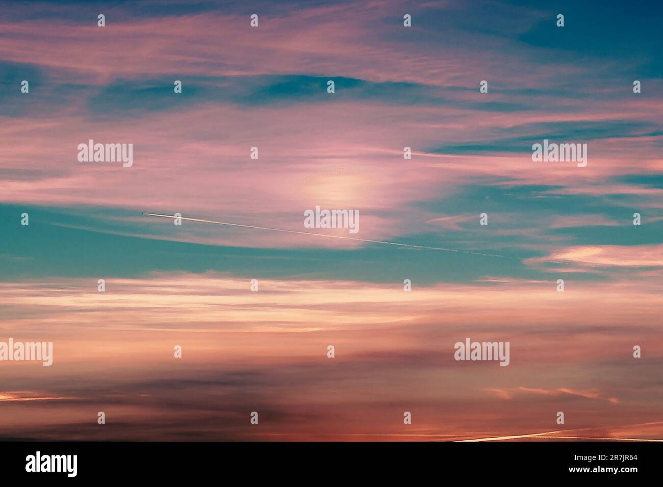 Beautiful colored sky hi-res stock photography and images - Alamy