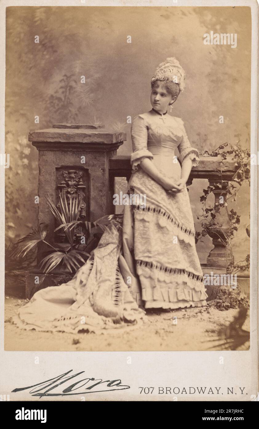 Gracie Hall c. 1880-1885 Stock Photo - Alamy