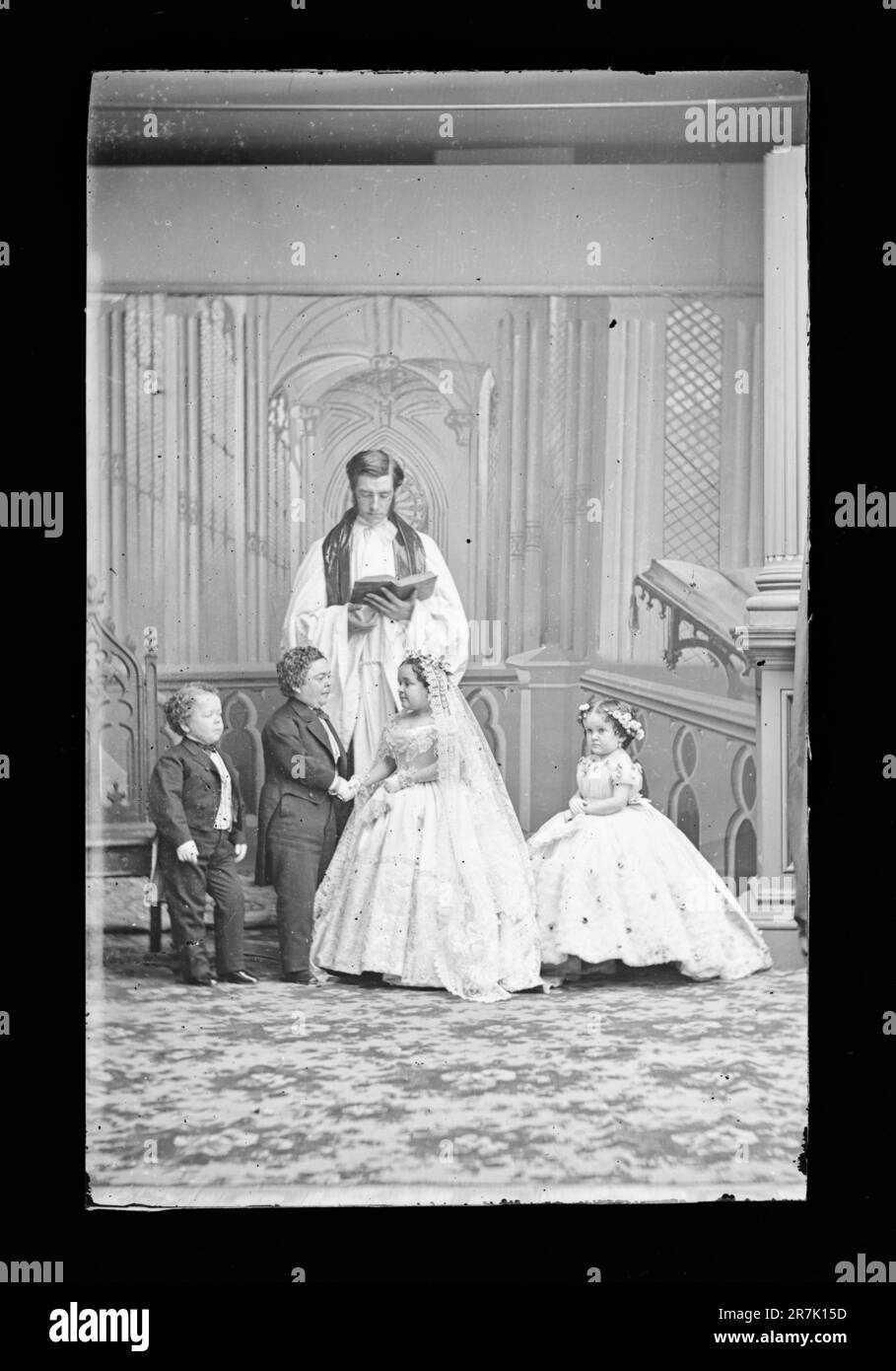 Strattons, G.W.M Nutt, and Minnie Warren c. 1860-1870 Stock Photo - Alamy