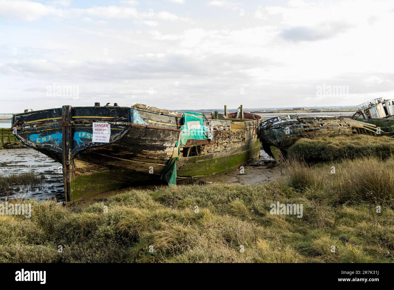 Abandoned Barges at Hoo Marina Stock Photo - Alamy