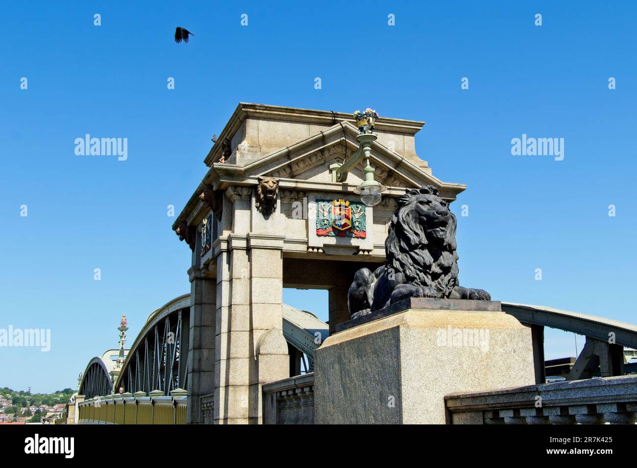 Pedestrian Gate over the Medway Bridge at Rochester Stock Photo - Alamy