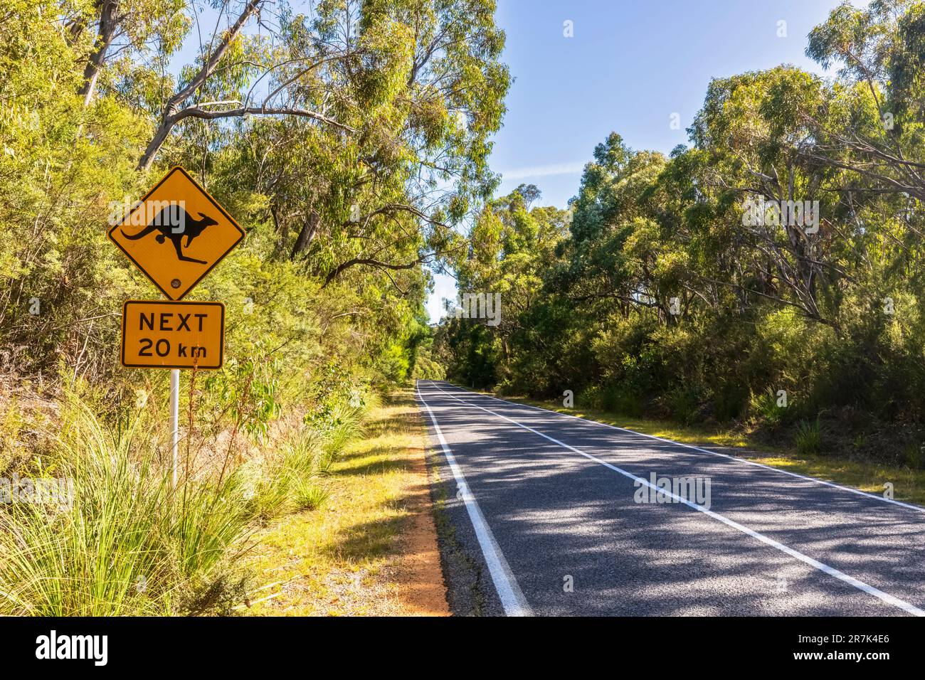 Australia, Victoria, Kangaroo crossing sign along Northern Grampians ...
