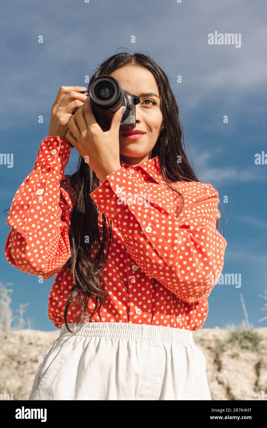 Through the camera lens hi-res stock photography and images - Alamy