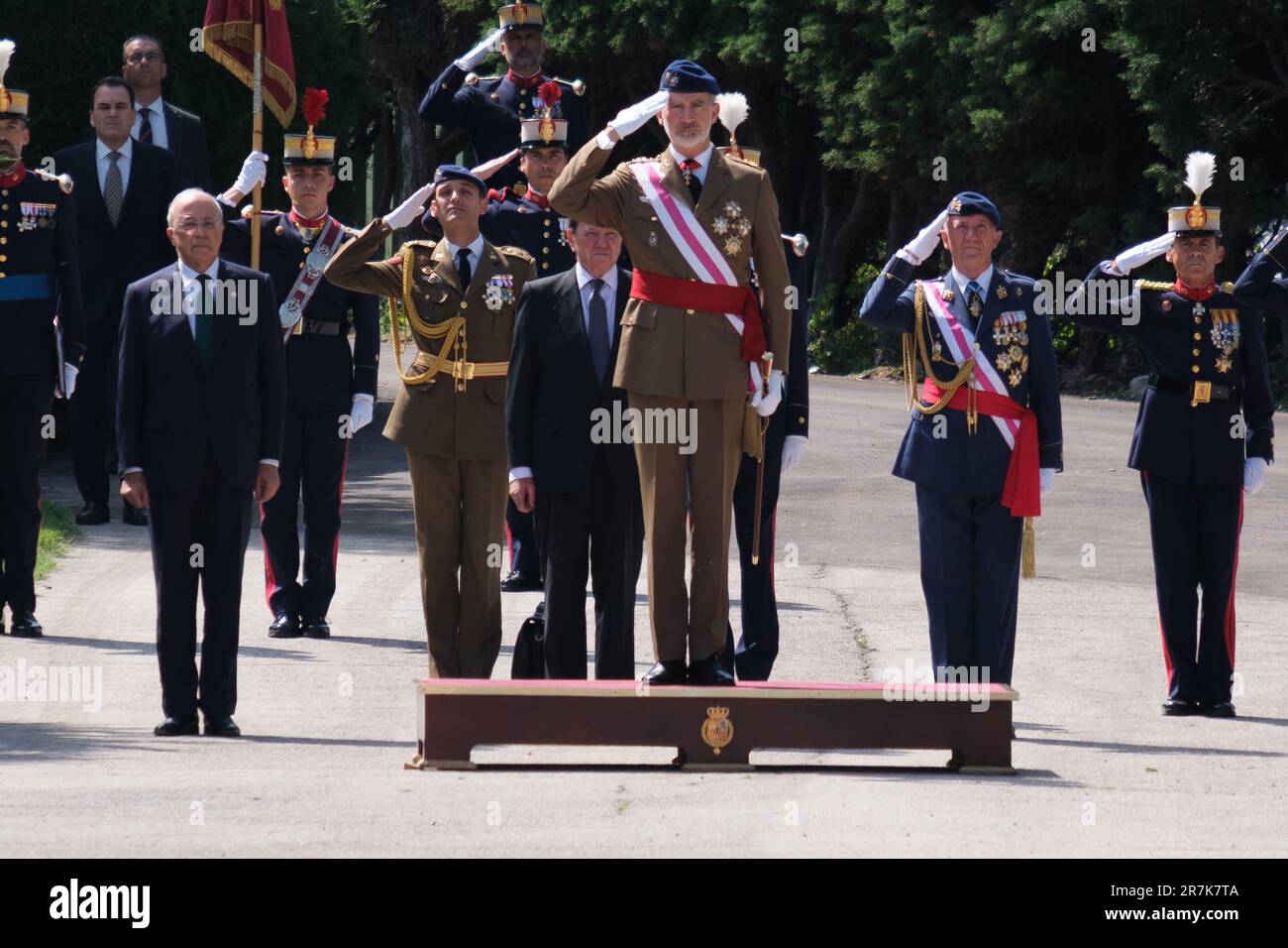 Felipe vi of spain uniform hi-res stock photography and images - Alamy