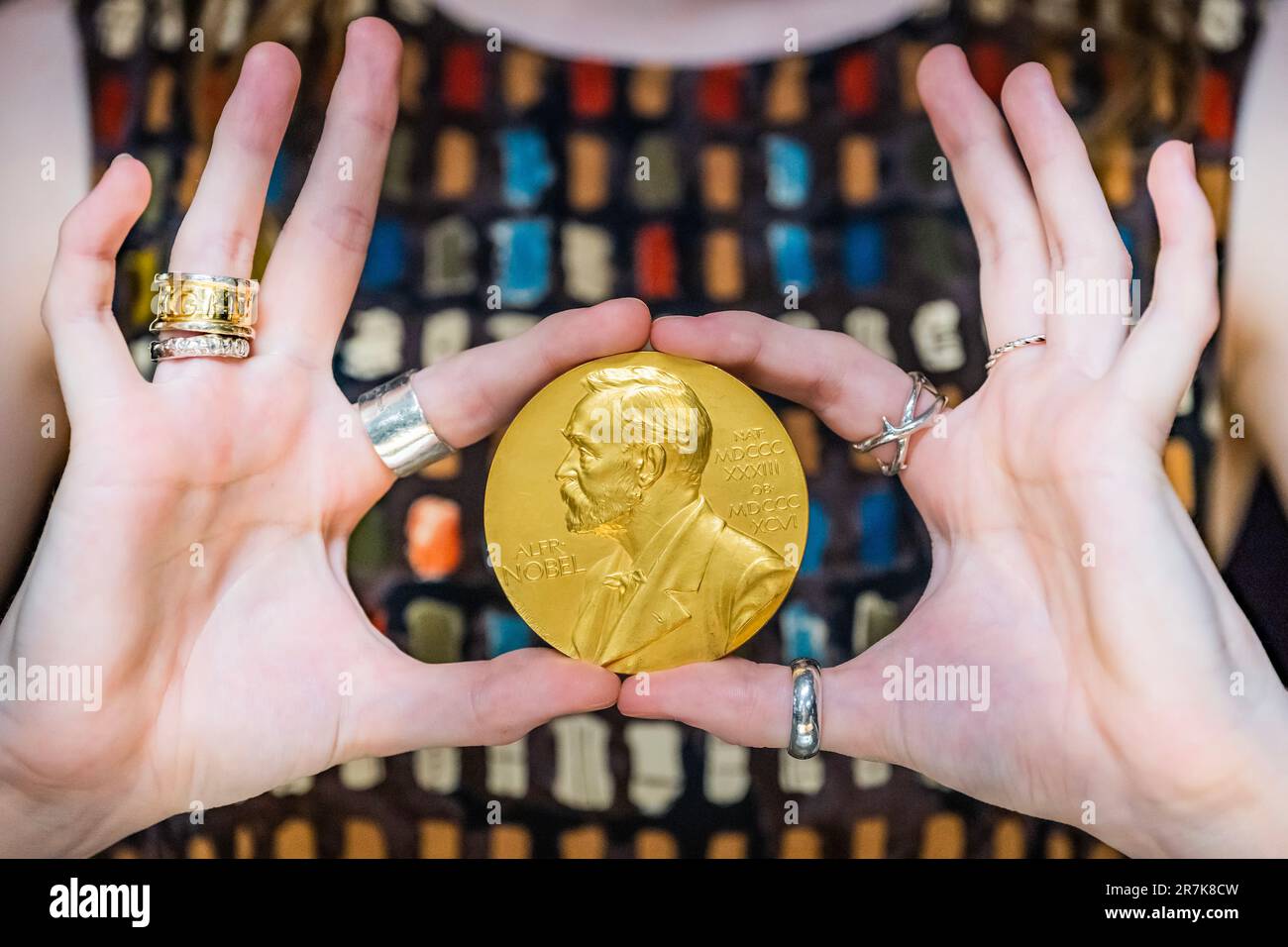London, UK. 16th June, 2023. Ernst Chain's Nobel Prize medal in ...