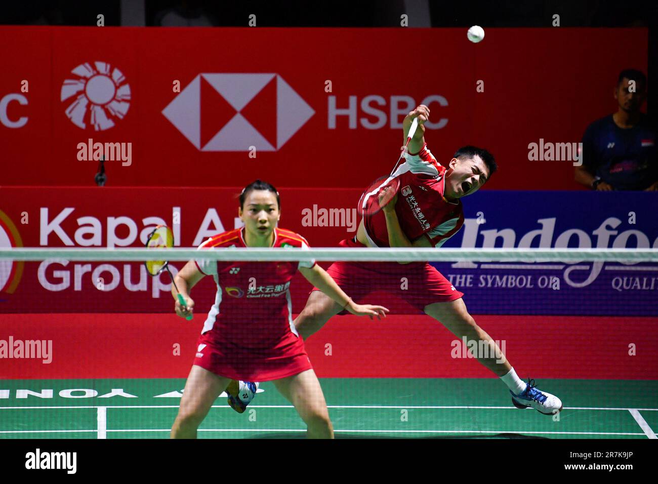 Jakarta, Indonesia. 16th June, 2023. China's Zheng Siwei (R)/Huang ...