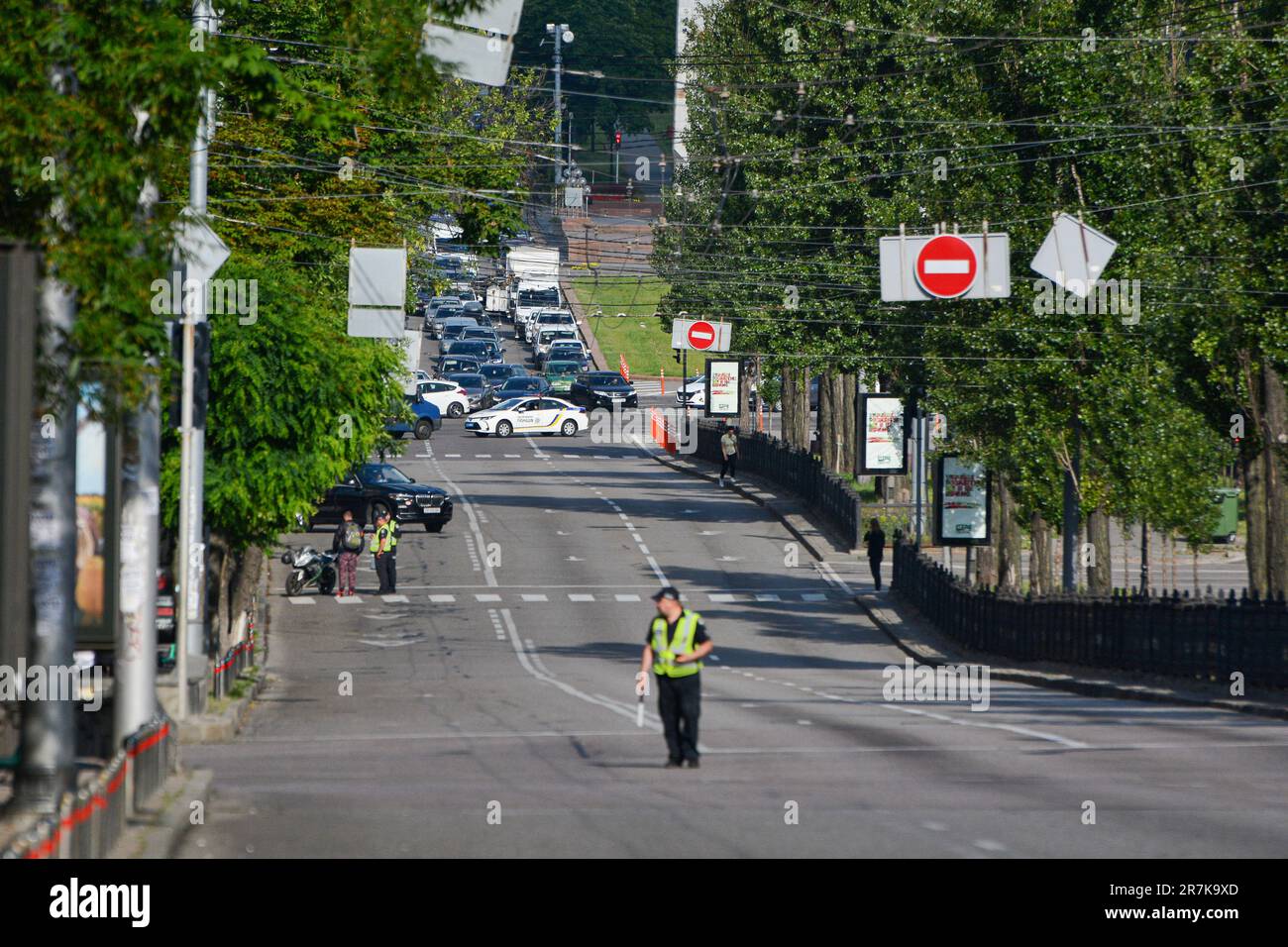 Kyiv, Ukraine. 16th June, 2023. The police block traffic on the streets ...