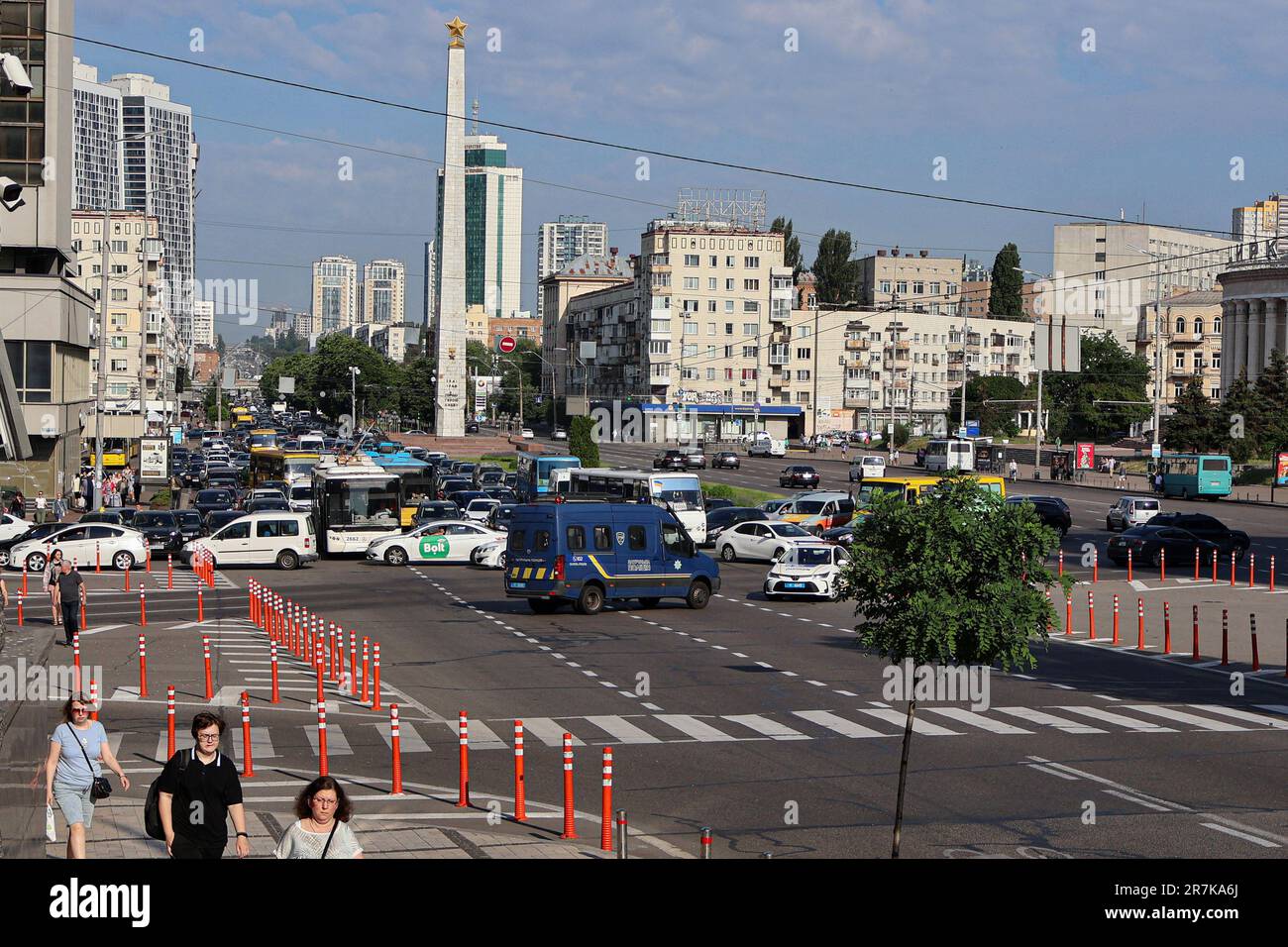 Kyiv, Ukraine. 16th June, 2023. The police block traffic on the streets ...