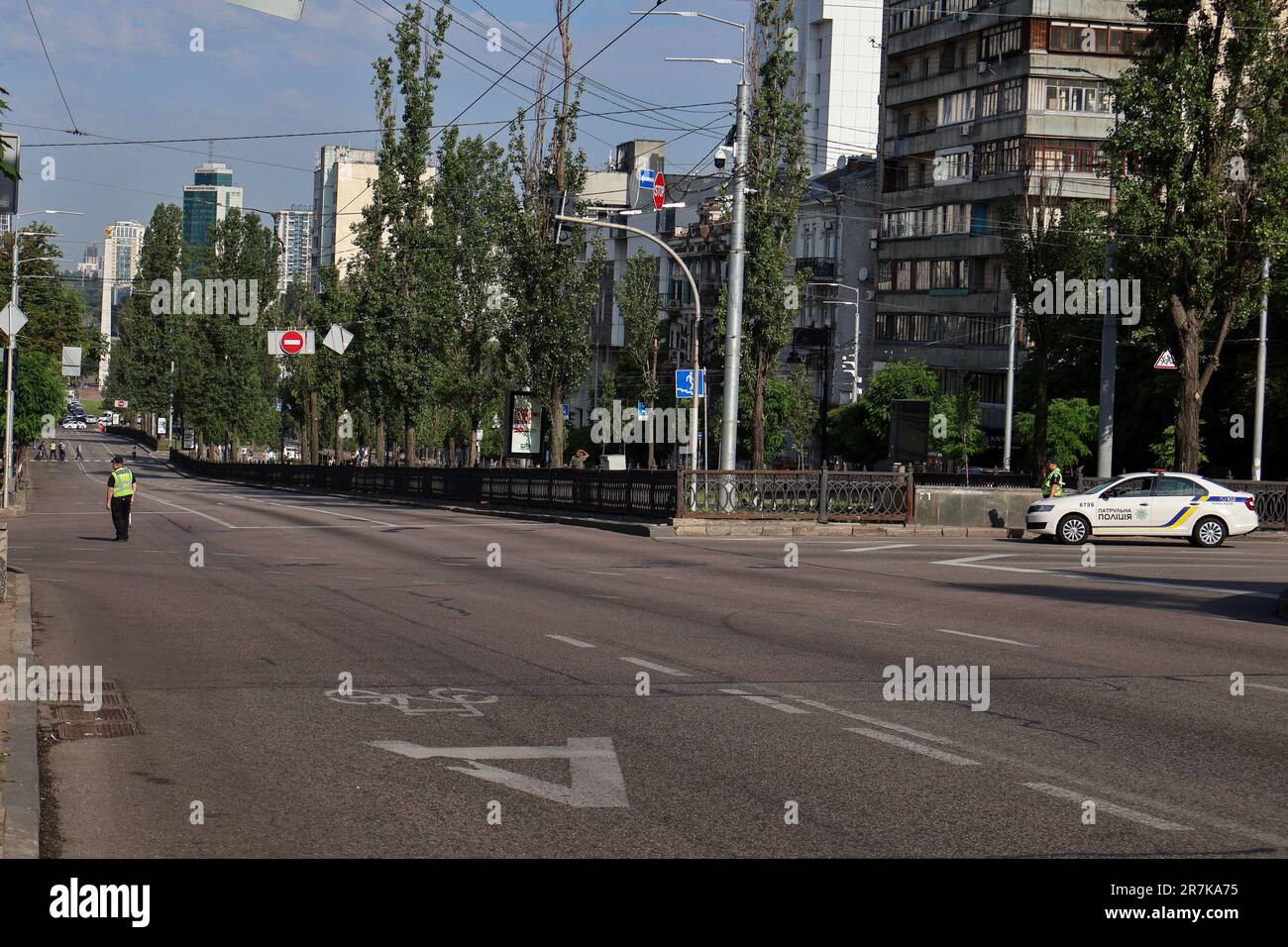 Kyiv, Ukraine. 16th June, 2023. The police block traffic on the streets of Kyiv for the ...