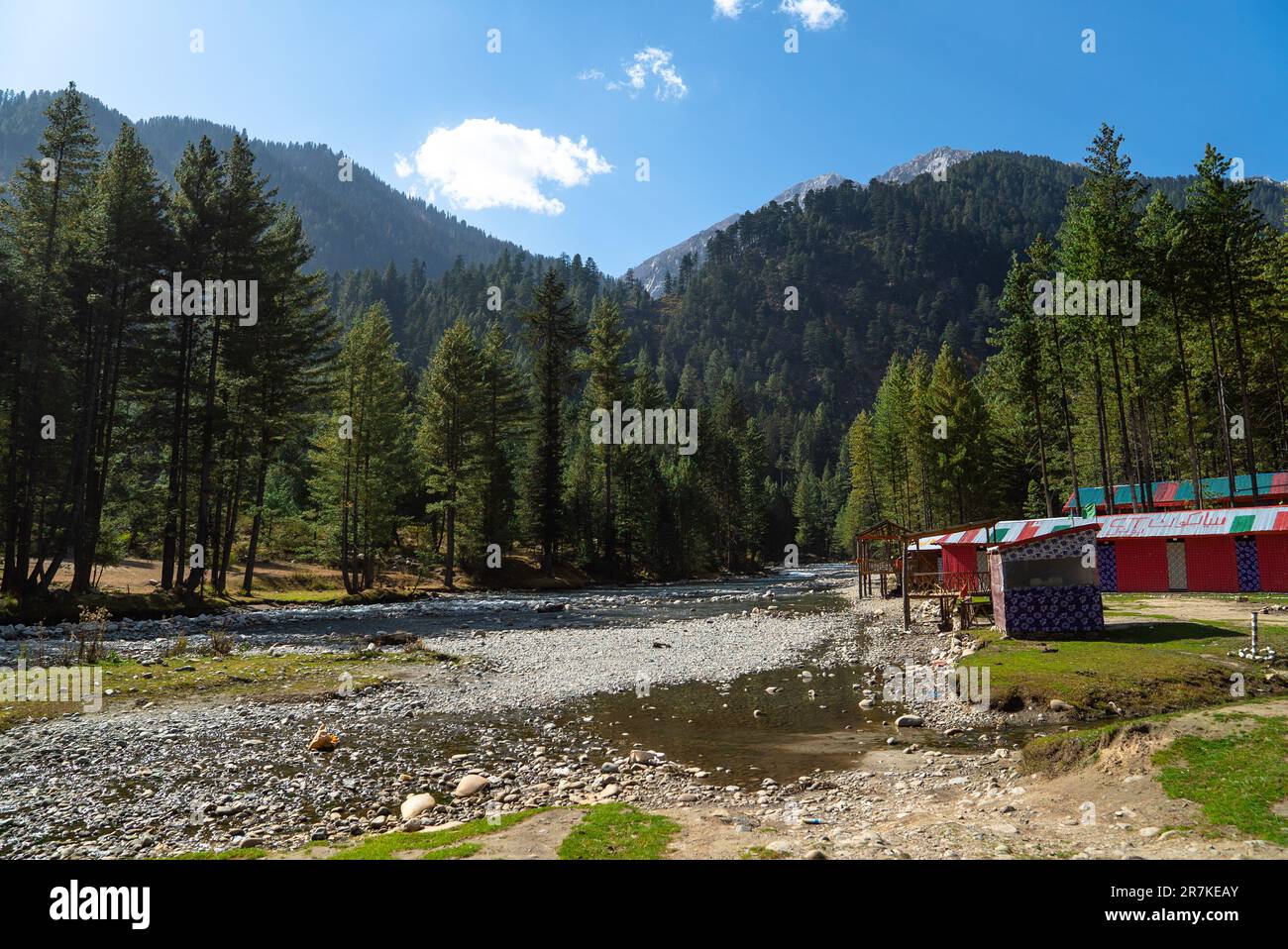 Kumrat pakistan hi-res stock photography and images - Alamy