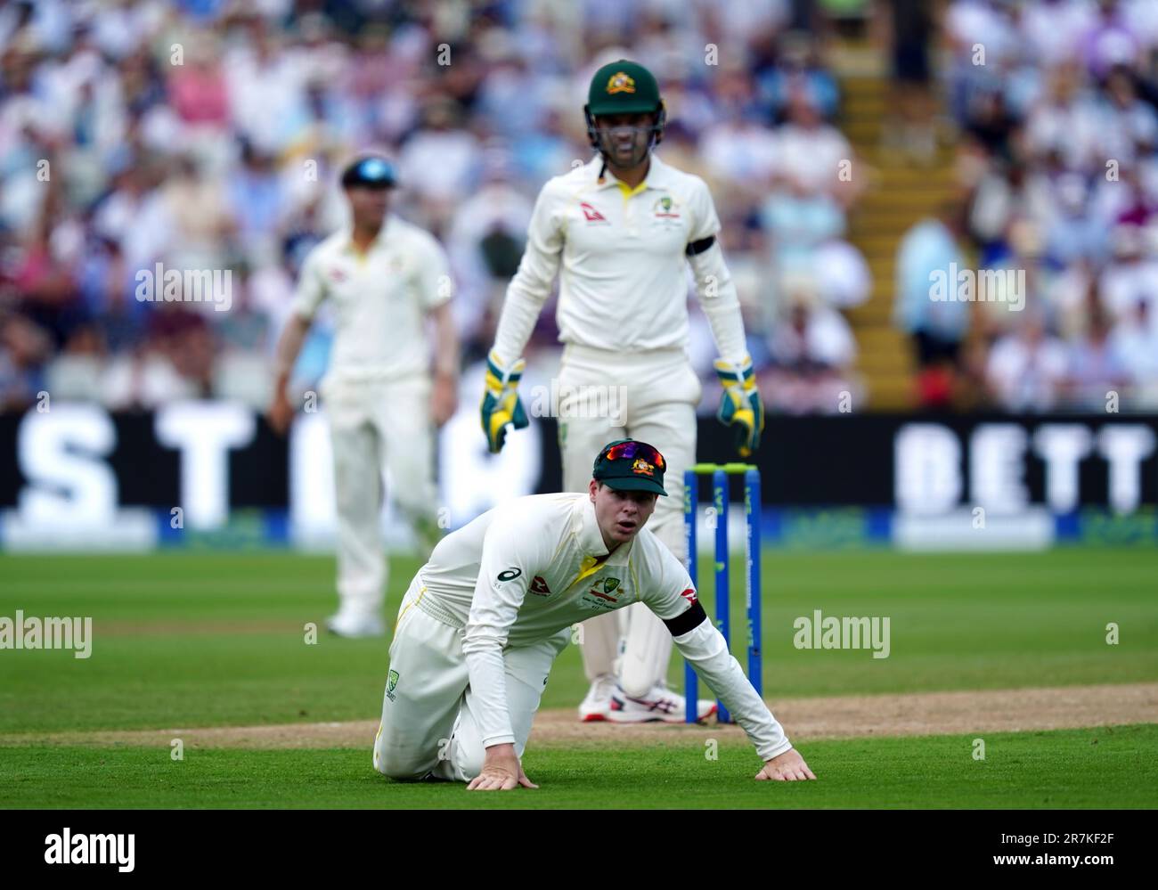 Australia's Steve Smith reacts after missing a chance to catch England ...