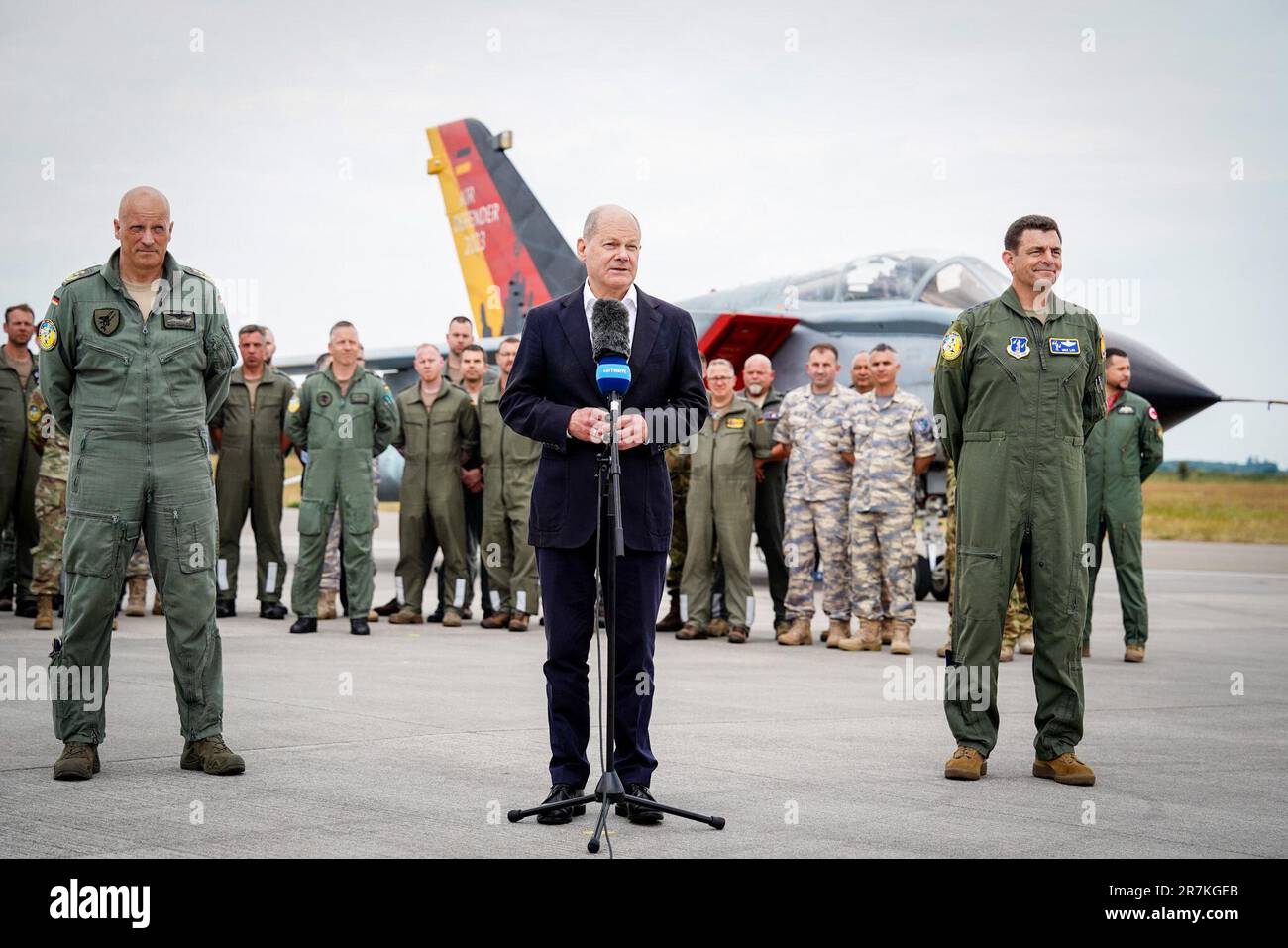 Michael a loh hi-res stock photography and images - Alamy