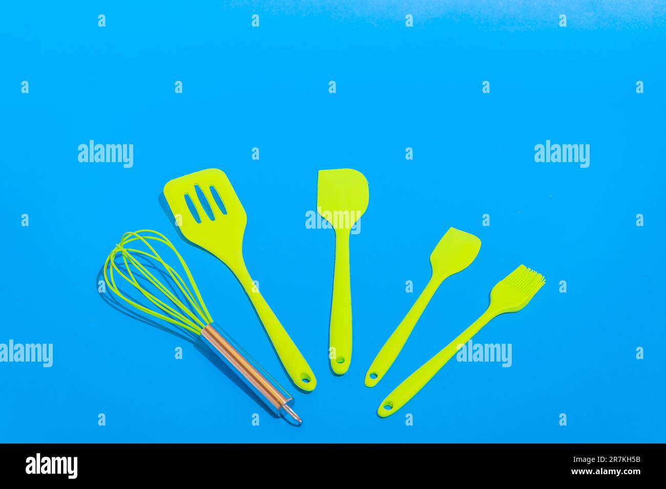 The Non-Stick Baking Tools: Effortless Cake Making Essentials are a ...