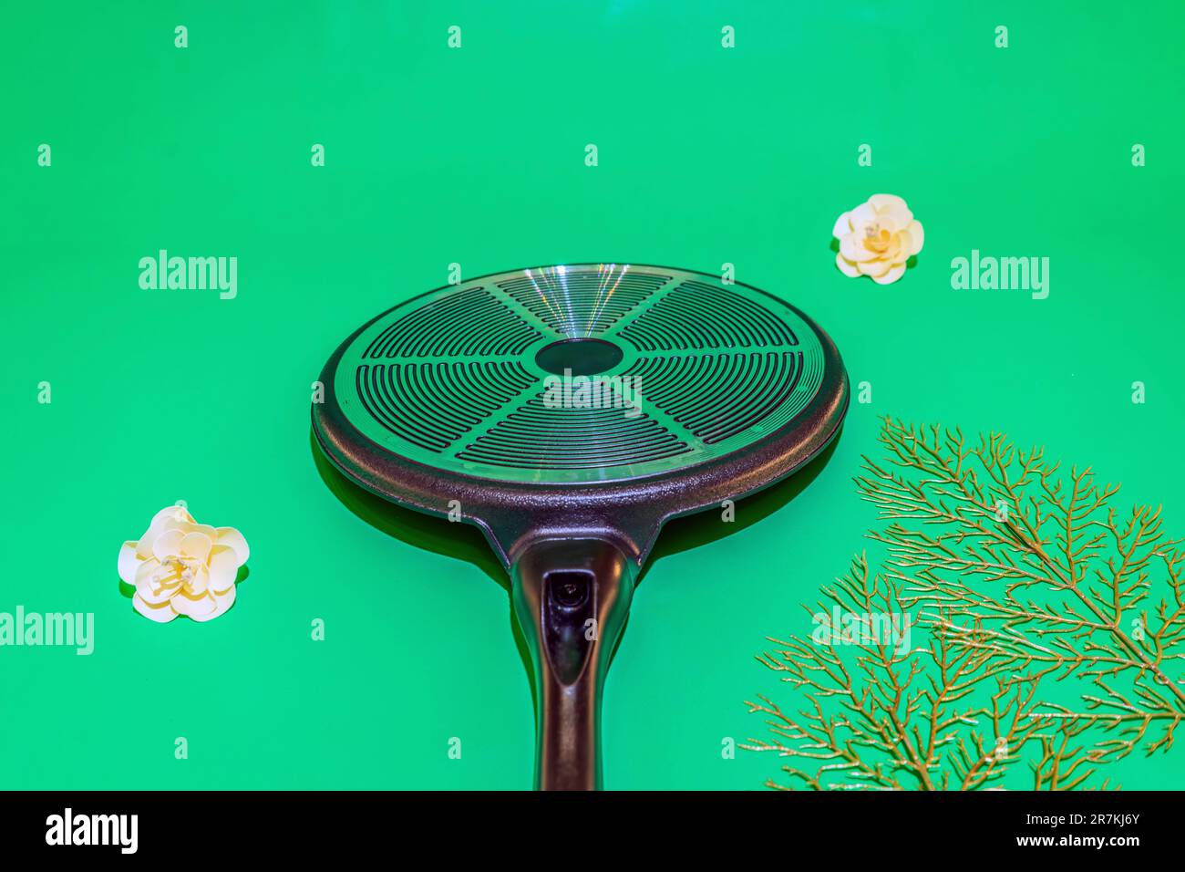 The Versatile Teflon Grill Pan is a must-have for pizza and steak ...