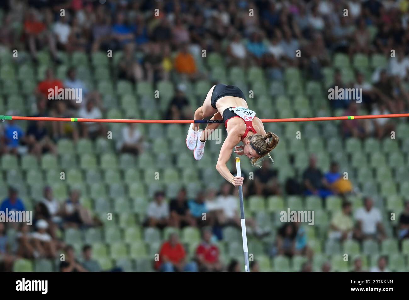 Caroline bonde holm pole vault hi-res stock photography and images - Alamy