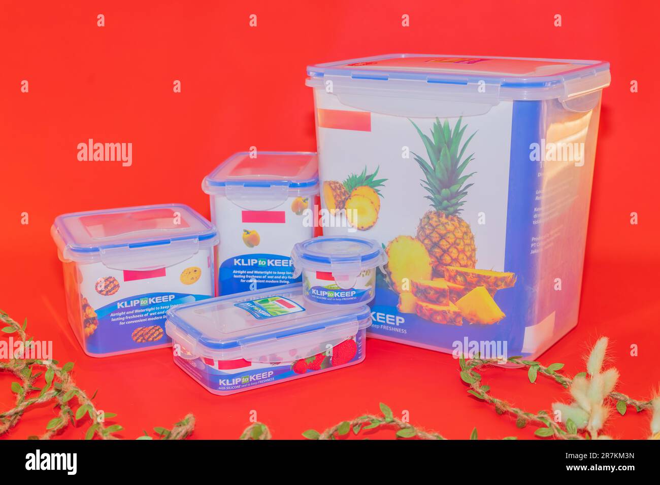 The Plastic Jar with Leak-Proof Silicone Lid offers a secure and ...