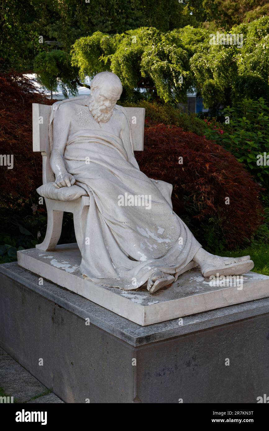 Death socrates hemlock hi-res stock photography and images - Alamy