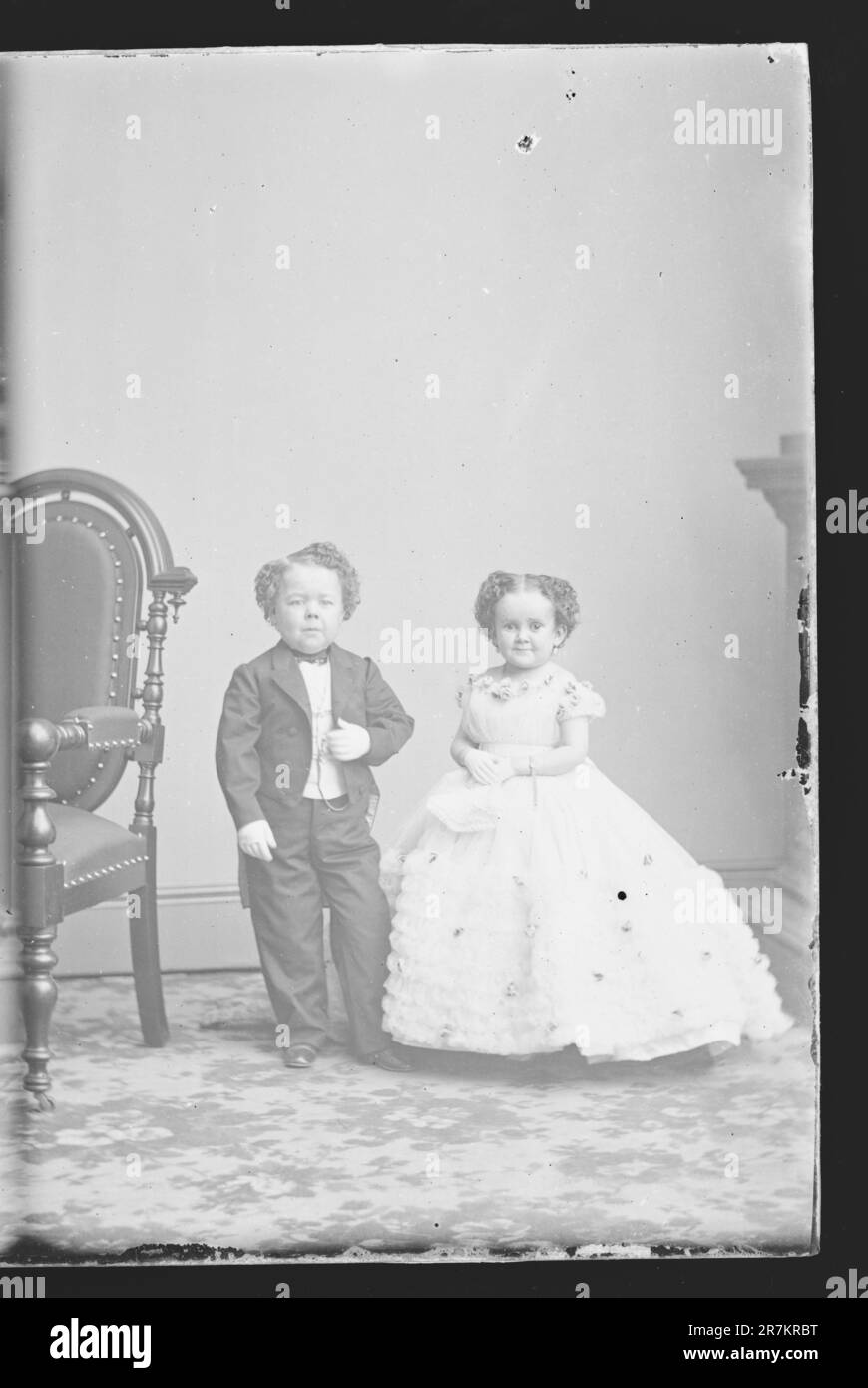 G.W.M. Nutt and Minnie Warren c. 1860-1870 Stock Photo - Alamy