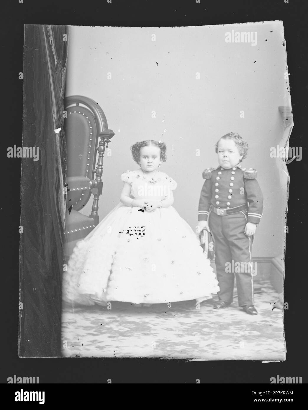 G.W.M. Nutt and Minnie Warren c. 1860-1870 Stock Photo - Alamy