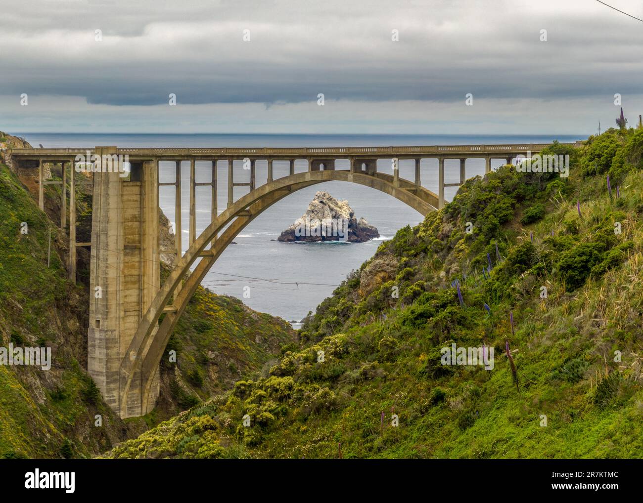 Monterey bridge hi-res stock photography and images - Alamy