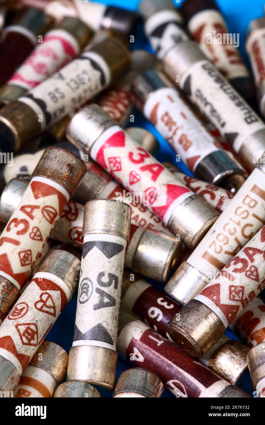 Heap of domestic electric plug fuses Stock Photo - Alamy