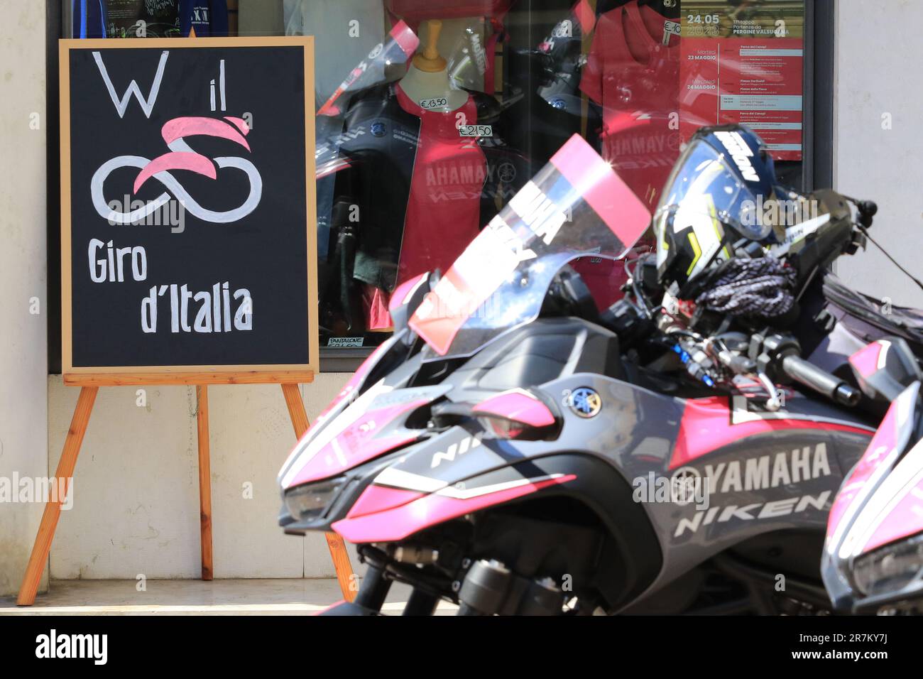 Giro next gen hi-res stock photography and images - Alamy