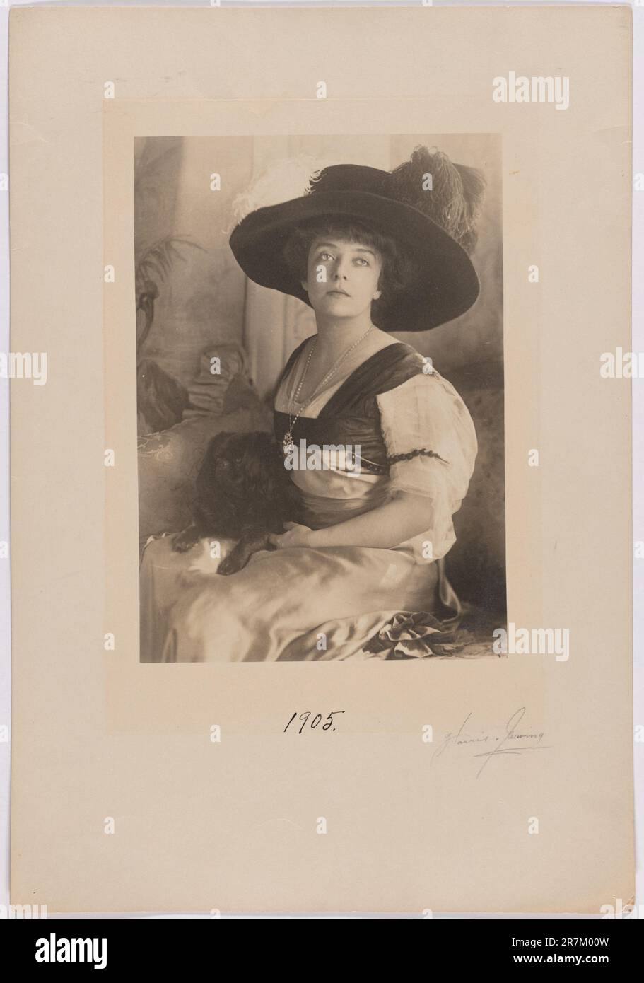 Alice Roosevelt Longworth 1905 Stock Photo - Alamy