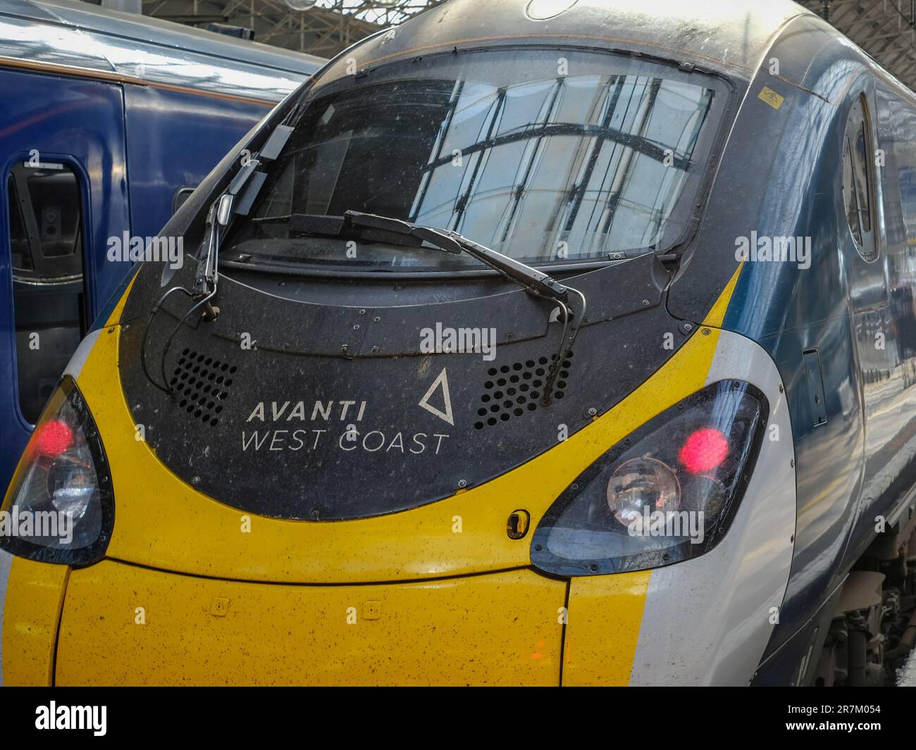 Avanti West Coast train at Piccadilly Station, Manchester Stock Photo ...
