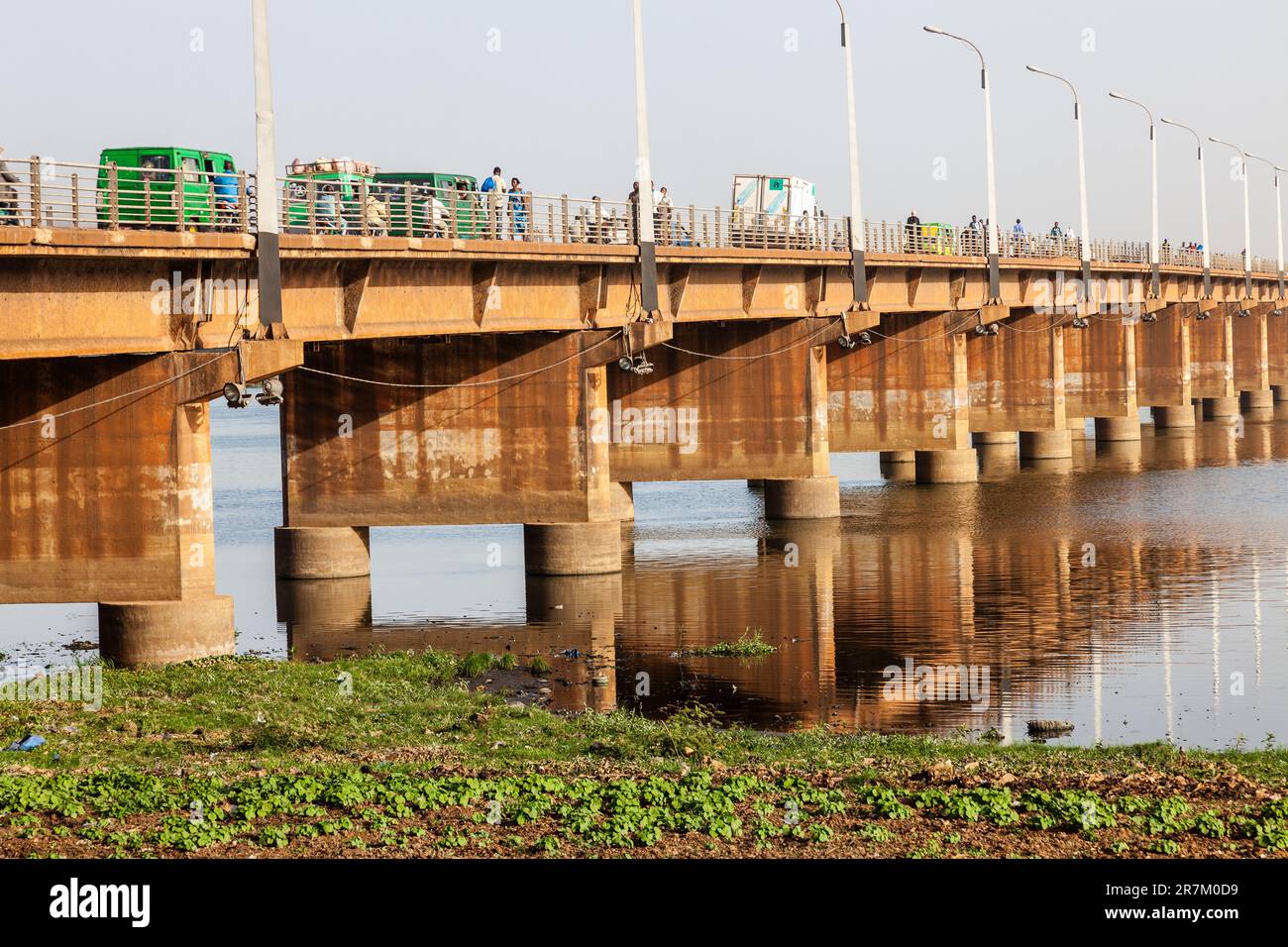 Bamako bridge hi-res stock photography and images - Alamy