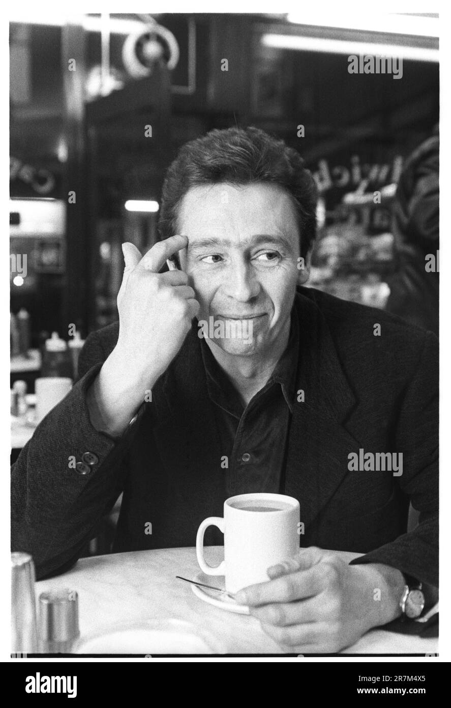 PAUL WHITEHOUSE, COMEDIAN, YOUNG, LONDON, 1996: Interview portrait of ...