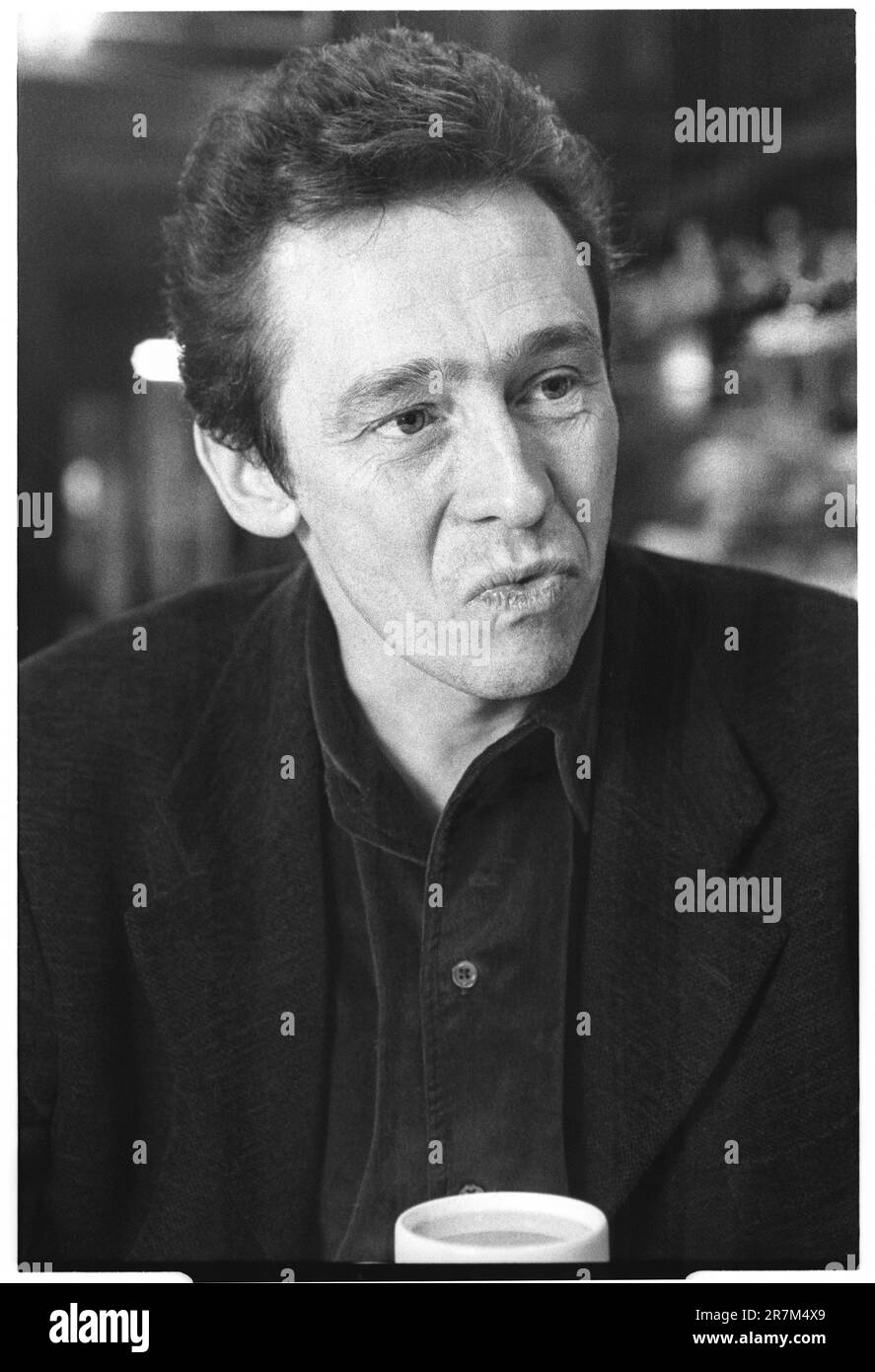 PAUL WHITEHOUSE, COMEDIAN, YOUNG, LONDON, 1996: Interview portrait of ...