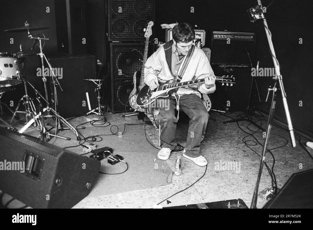 Huw of Super Furry Animals rehearsing their second album Radiator at ...