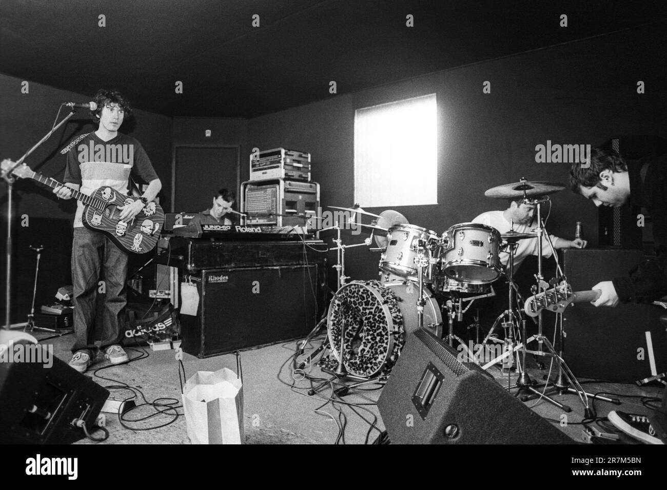Super Furry Animals rehearsing their second album Radiator at the now ...