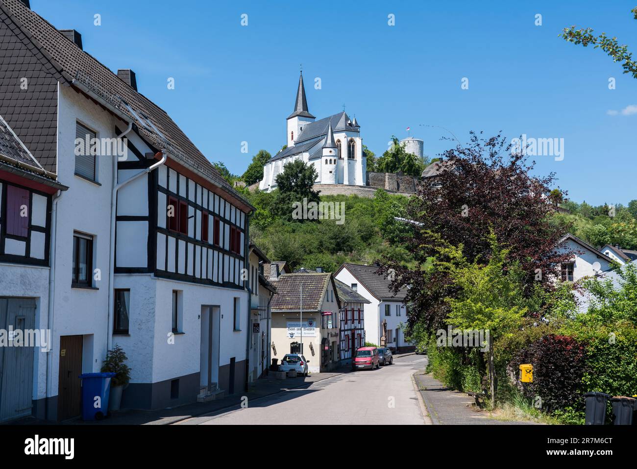 castle Reifferscheid in Hellenthal Eifel Stock Photo - Alamy