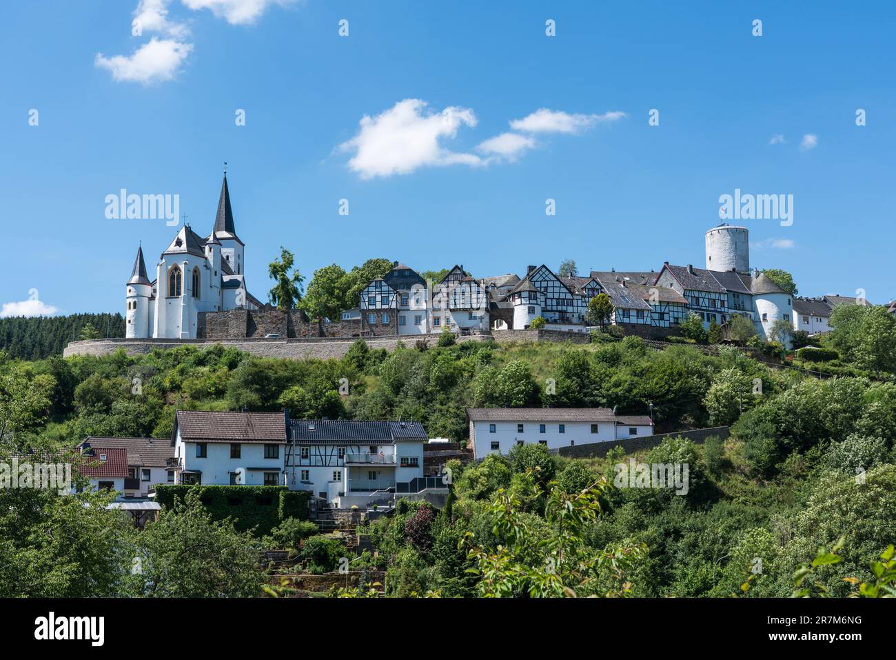 castle Reifferscheid in Hellenthal Eifel Stock Photo - Alamy