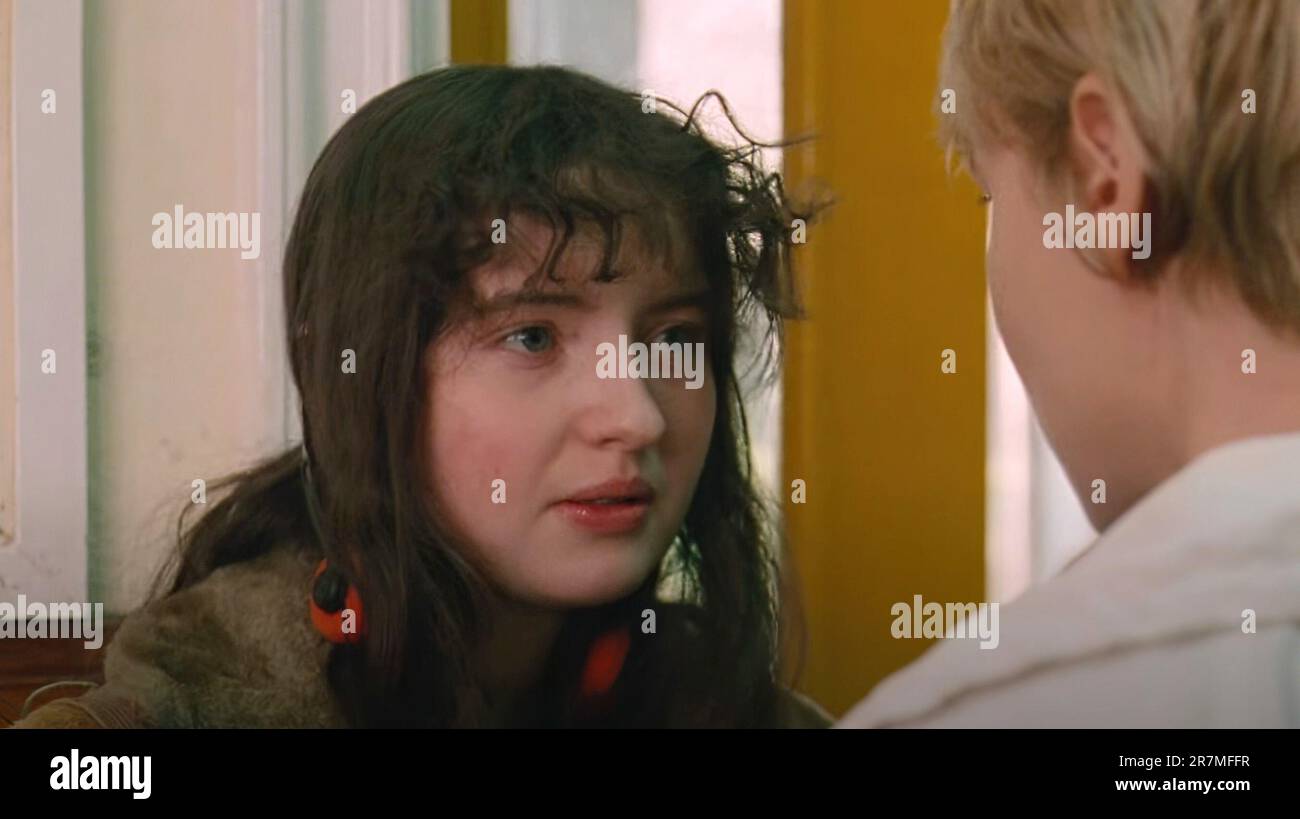 BLUE JEAN, from left: Lucy Halliday, Rosy McEwen, 2022. © Magnolia ...