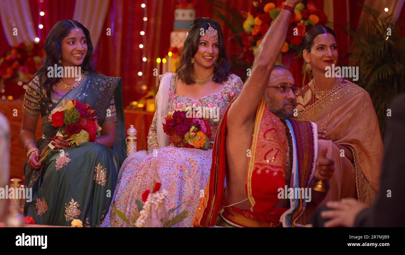 NEVER HAVE I EVER, sitting from left: Maitreyi Ramakrishnan, Richa Moorjani, Poorna Jagannathan ...