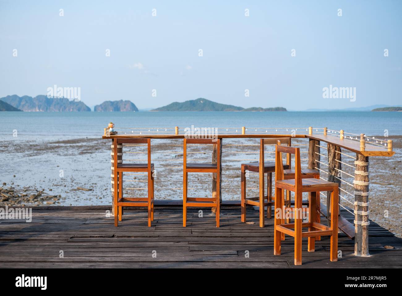 Outdoor bar counter on the terrace, with view of the sea on the ...
