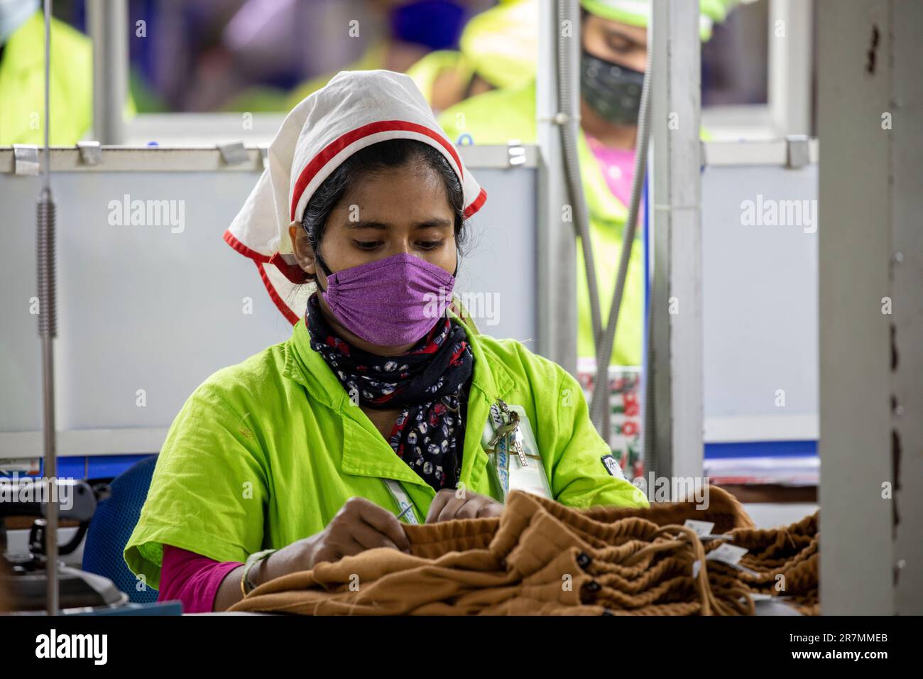 A ready-made garments (RMG) worker working in a LEED Certified Green ...