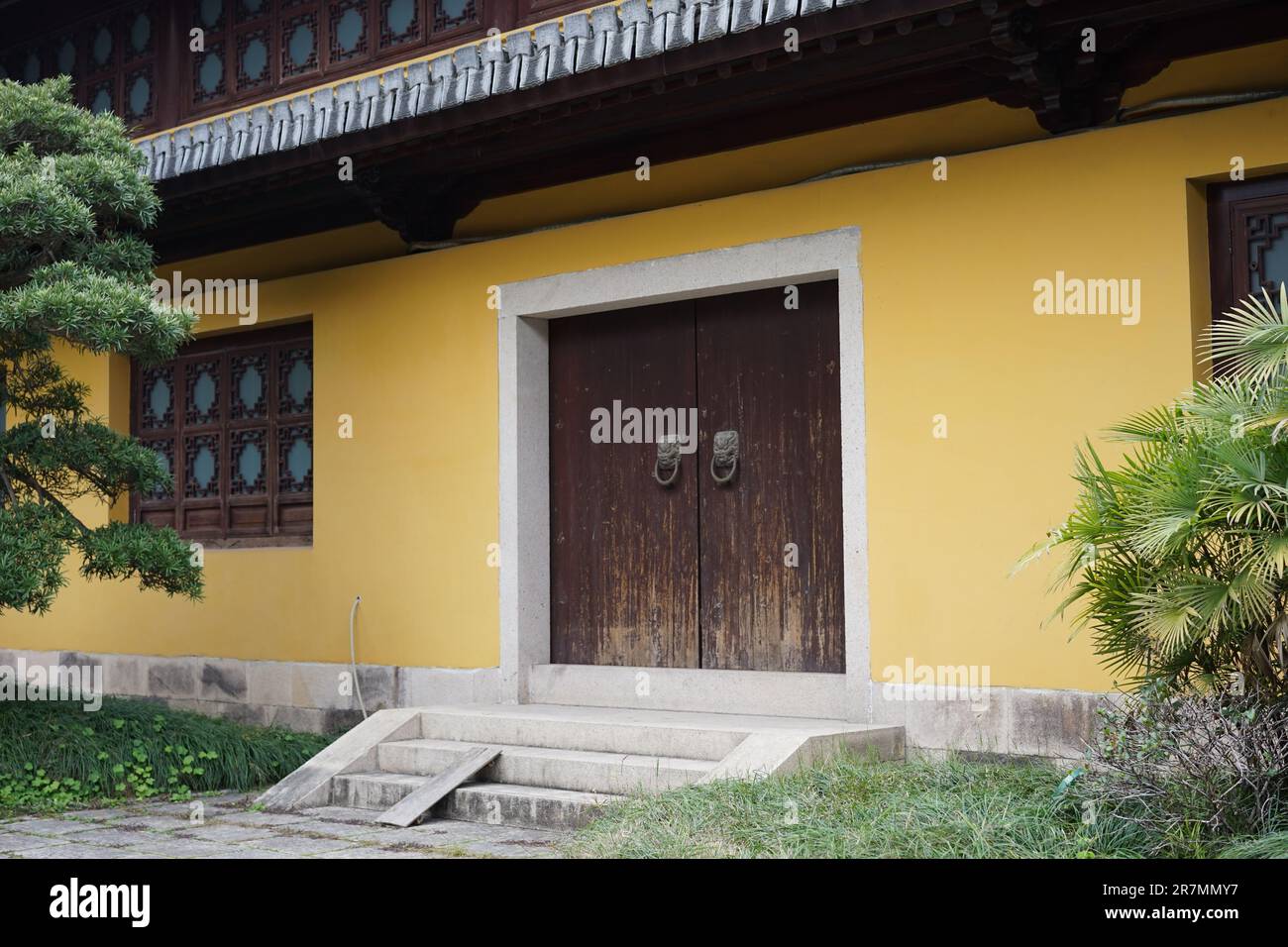 A traditional building in Wenzhou, China Stock Photo - Alamy