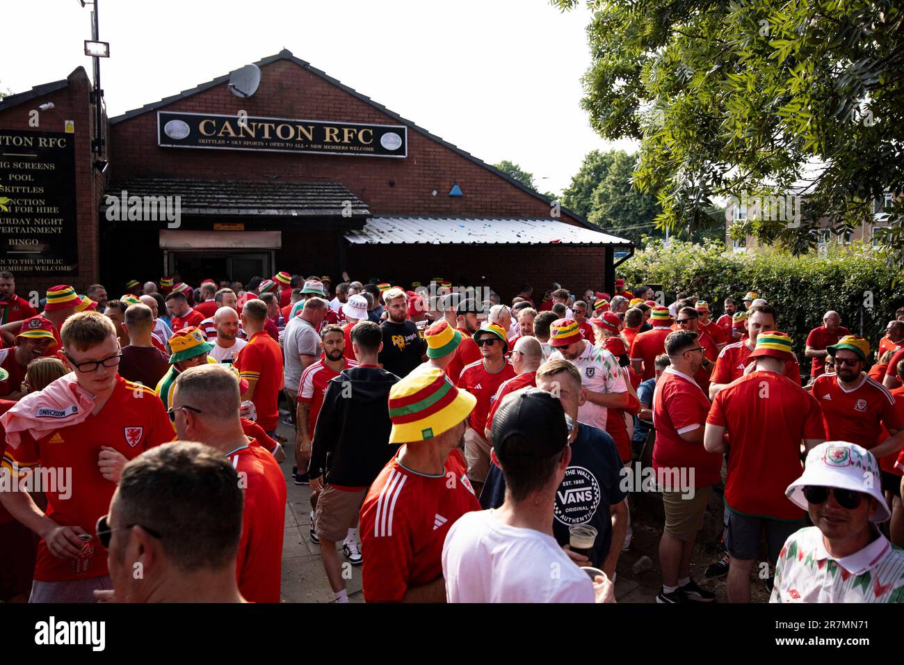Cardiff, UK. 16th June, 2023. Welsh fans outside Canton RFC ahead of ...