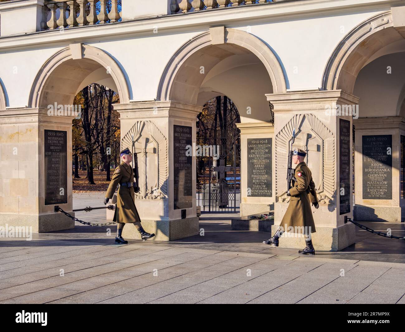 Warsaw changing of the guard hi-res stock photography and images - Alamy
