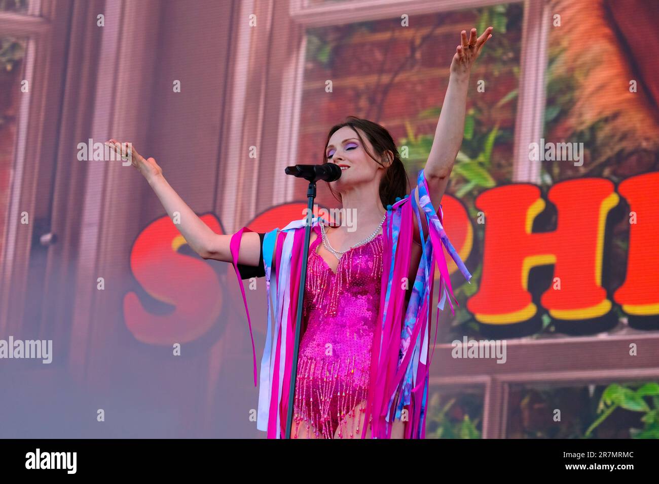 Newport Uk 16th June 2023 Disco Queen English Singer Songwriter