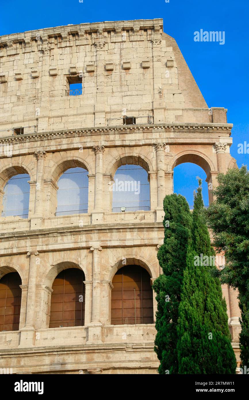 Arena del dragón hi-res stock photography and images - Alamy