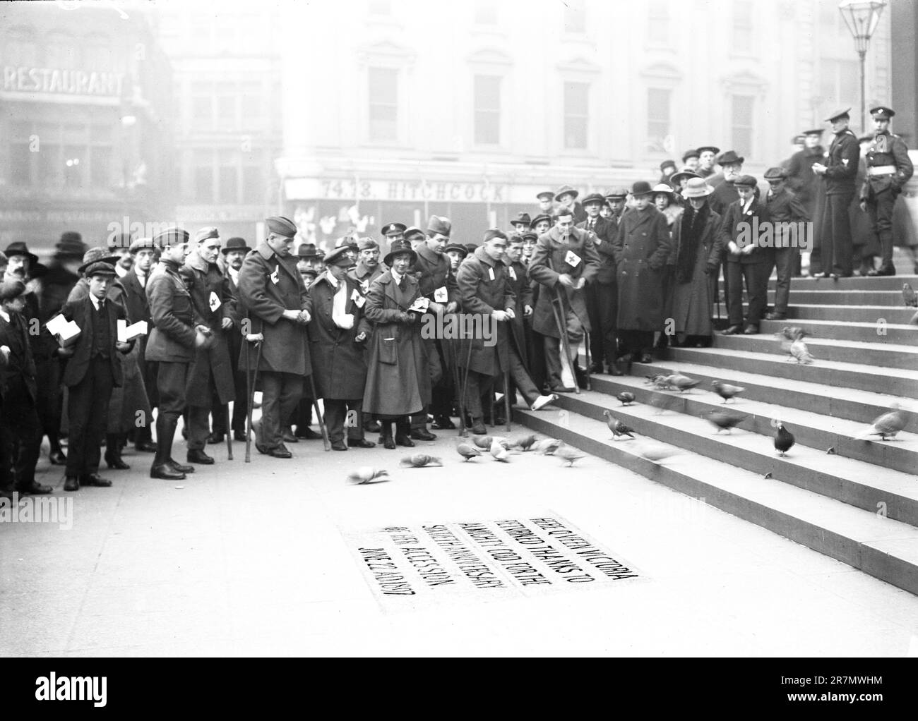 Recovering U.S. Soldiers taken to see sights, St. Paul's Cathedral, London, England, UK ...