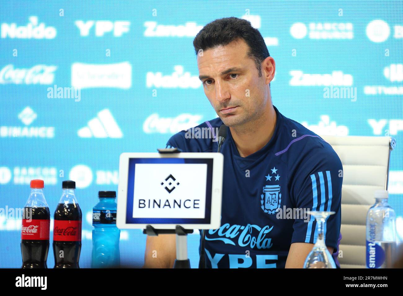 Leonel scalonis coaching expertise hi-res stock photography and images ...